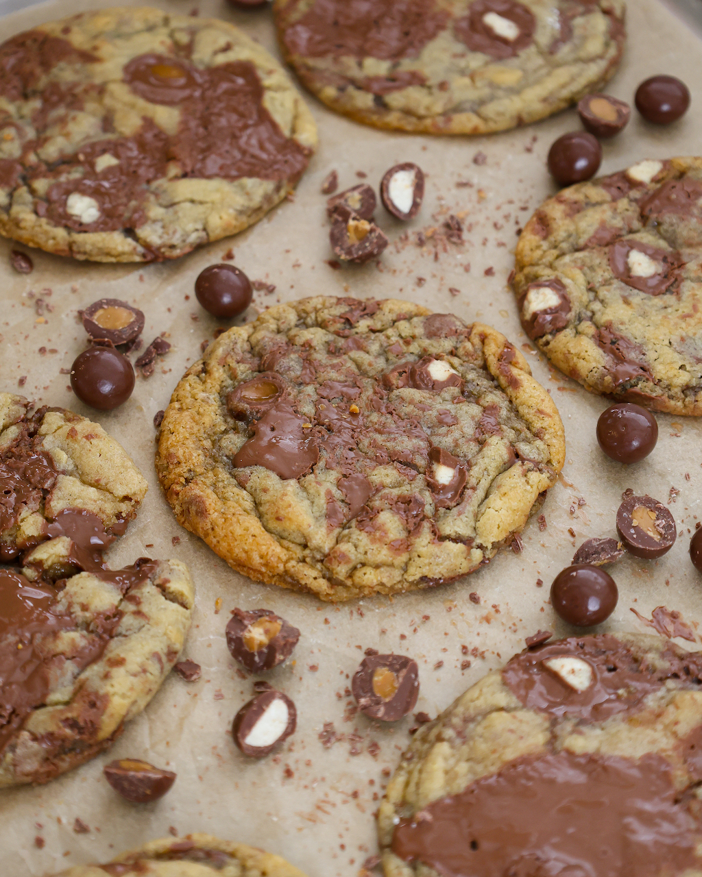 Brown Butter Chocolate Chunk Crinkle Cookies - BRIGHT MOMENT CO.